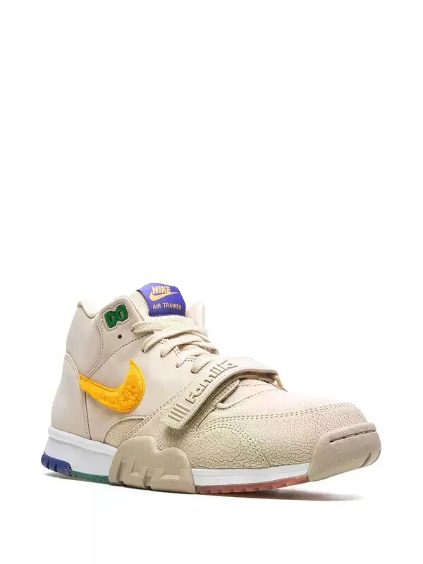 Nike Trainer 1 "la Familia" Sneakers - Neutrals