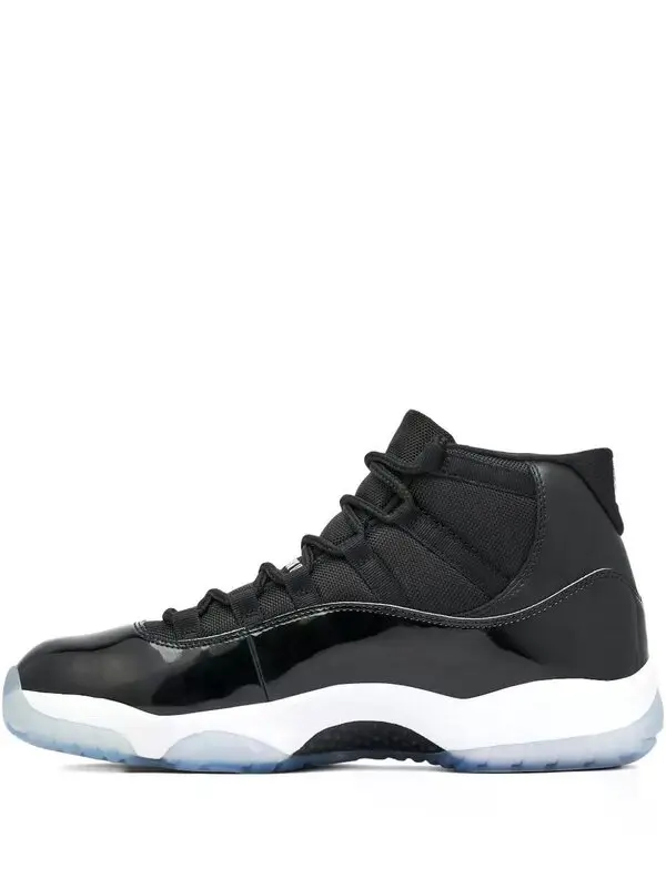 JORDAN Retro Space Jam Sneakers - Black