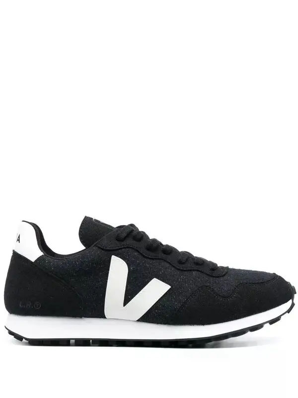 VEJA Logo-patch Low-top Sneakers