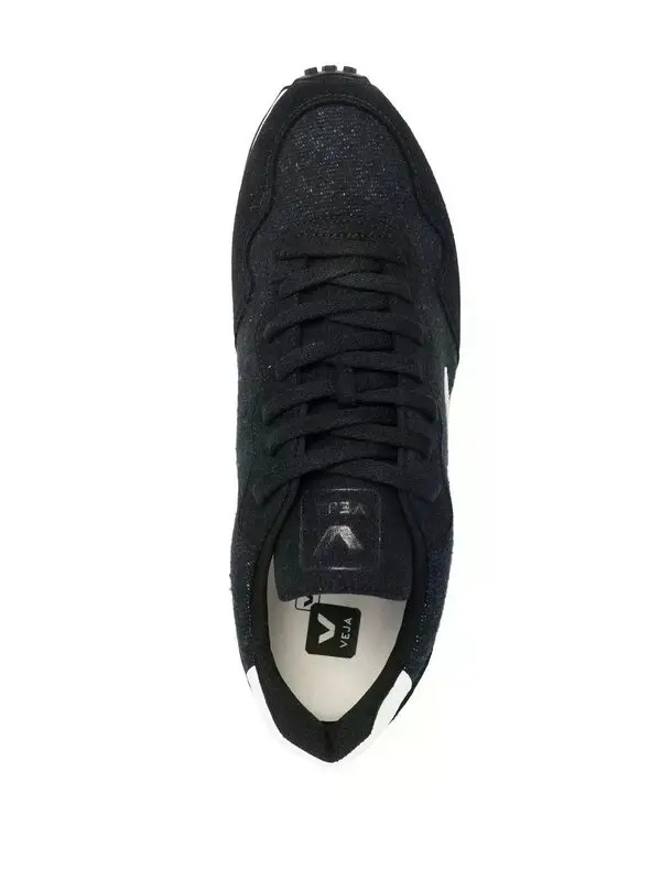 VEJA Logo-patch Low-top Sneakers