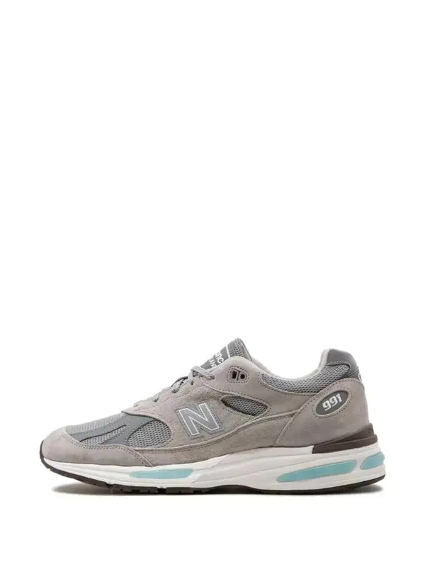 NEW BALANCE 991v2 Sneakers - Grey