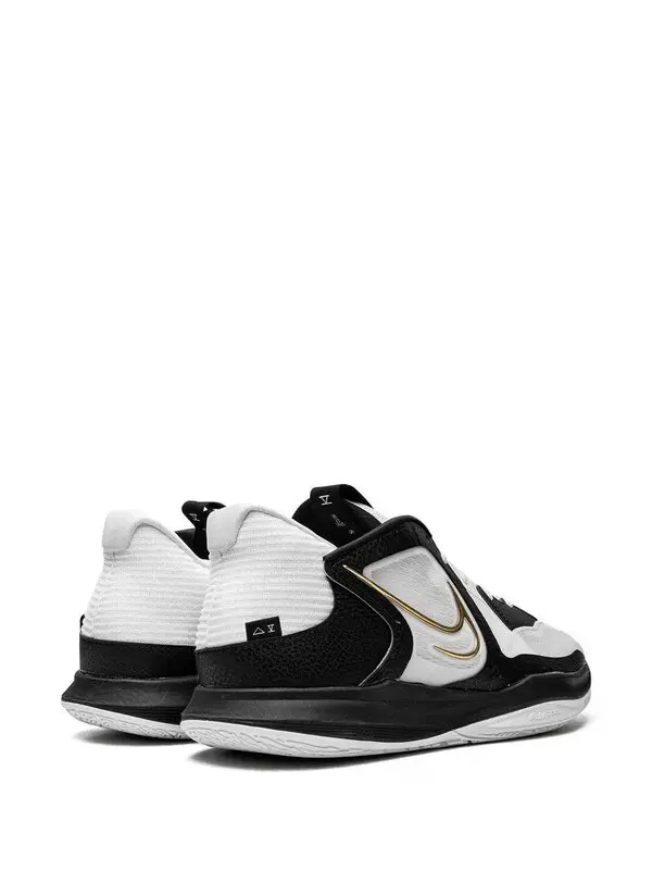 Nike Kyrie Low Sneakers - White