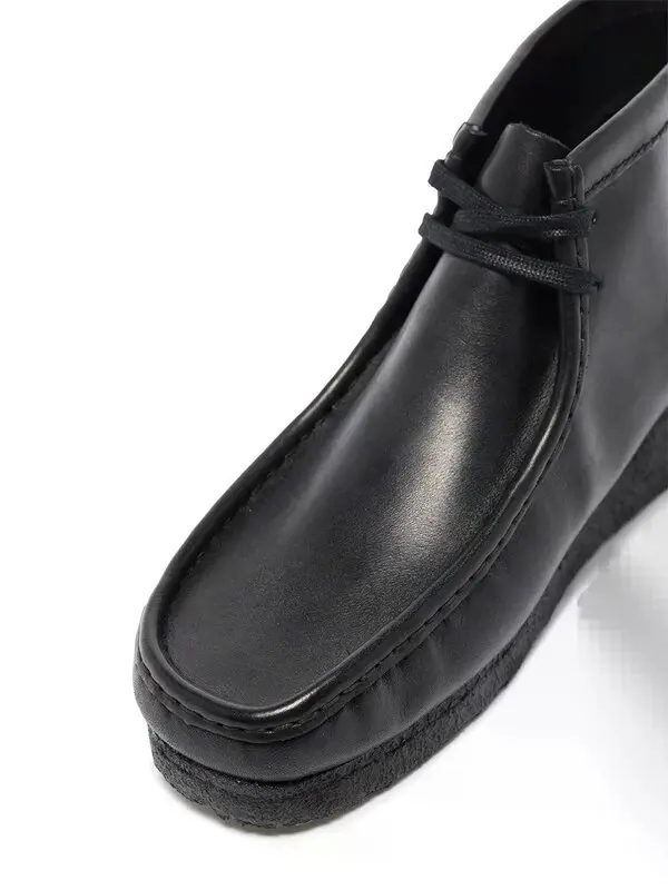 Clarks Wallabee Leather Desert Boots - Black