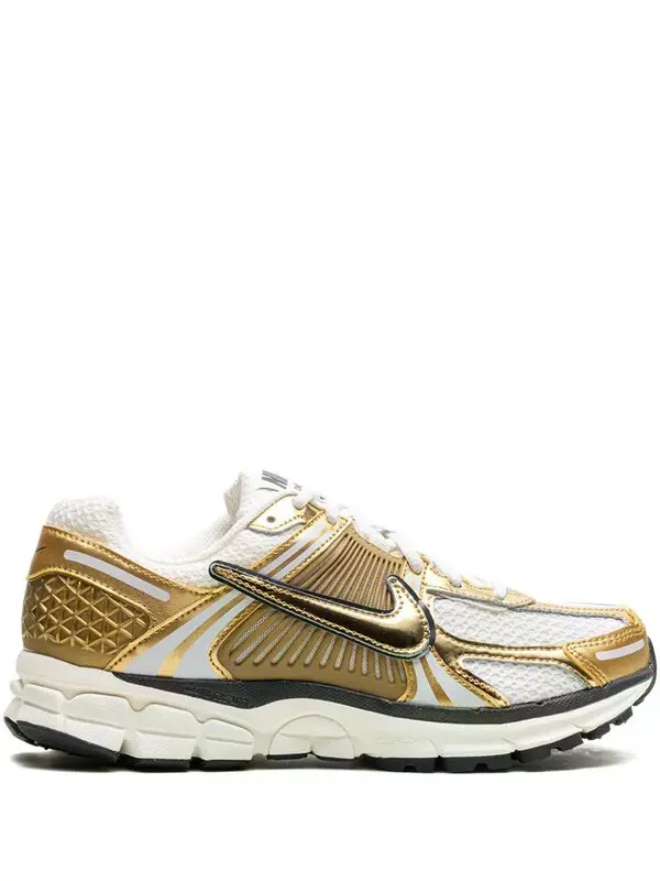 Nike Zoom Vomero Metallic Sneakers - Gold