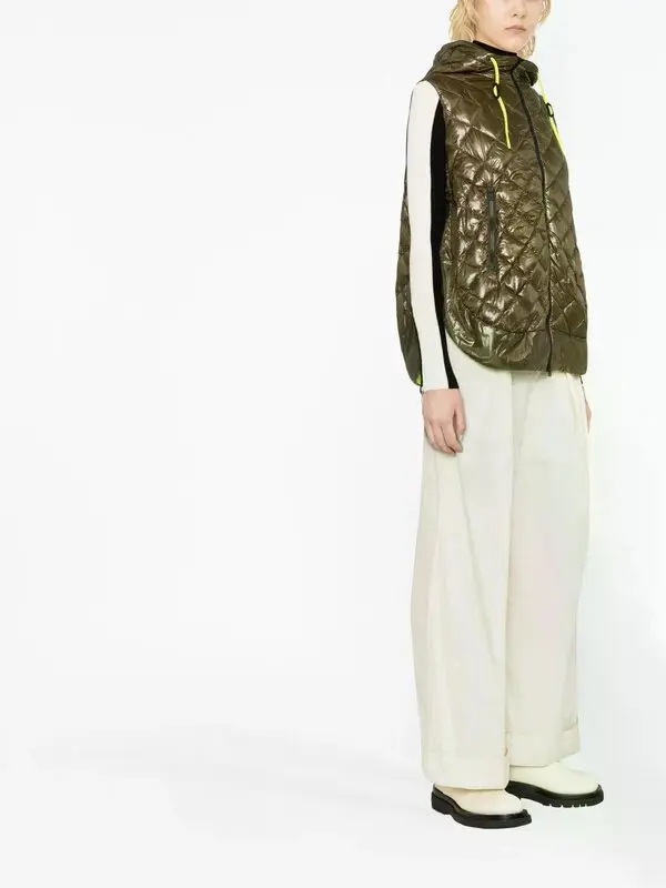Herno Zip-up Hooded Quilted Gilet