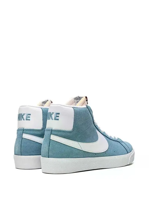 Nike Sb Zoom Blazer Mid Sneakers - Blue