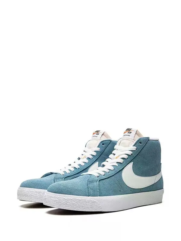 Nike Sb Zoom Blazer Mid Sneakers - Blue