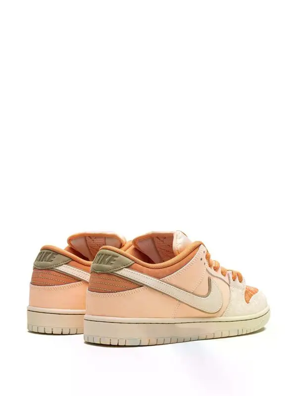 Nike Sb Dunk Low Pro Prm Trocadero Gardens Sneakers - Pink