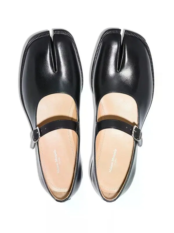 MAISON MARGIELA Tabi Leather Mary Jane Pumps - Black