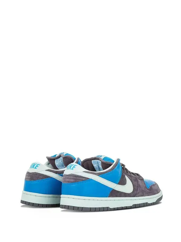 Nike Dunk Low Pro Sb Sneakers - Grey