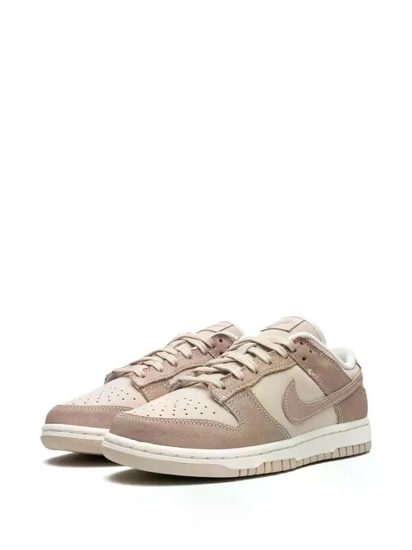Nike Dunk Low Sneakers - Neutrals