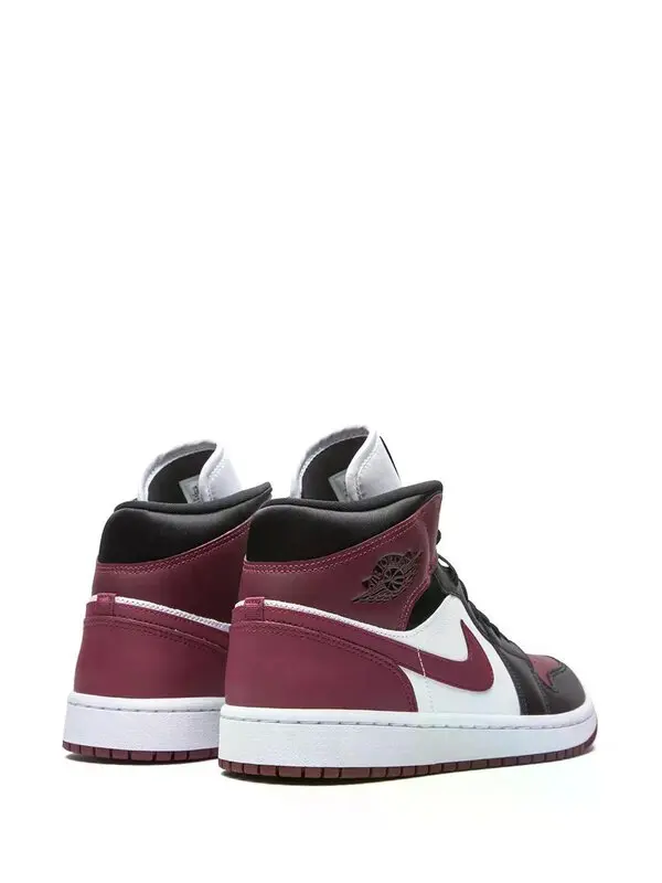 JORDAN Air 1 Mid Se Gold Pendants Sneakers - Red