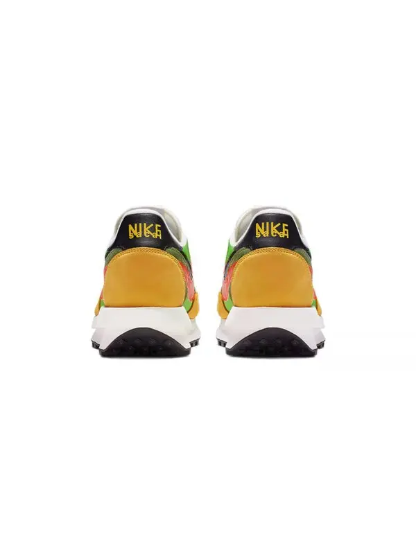 Nike X Sacai Ldwaffle Sneakers - Green