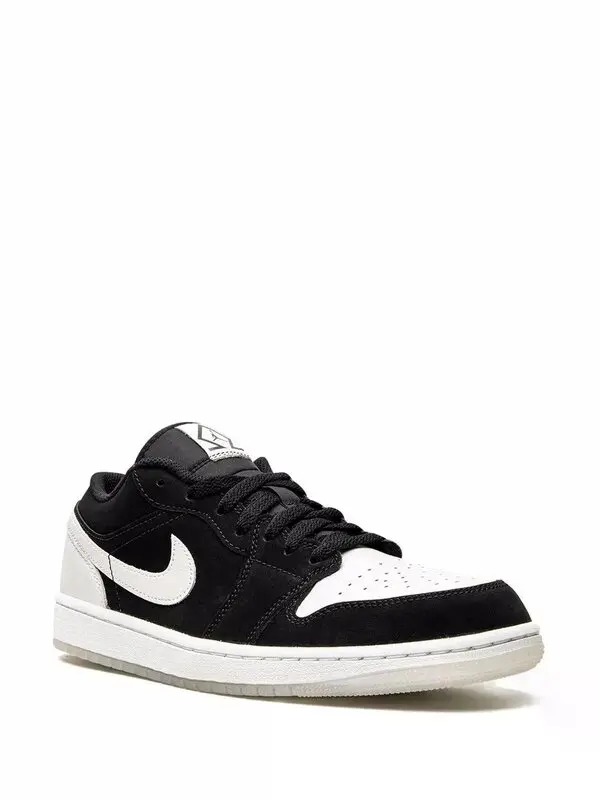 JORDAN Air 1 Low Diamond Sneakers - Black