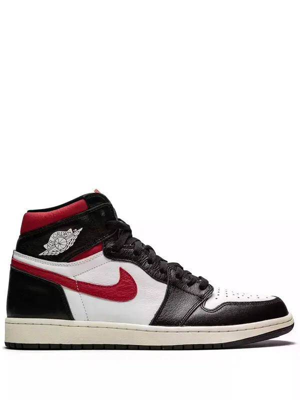 JORDAN Air 1 Retro High Og Sneakers - Black