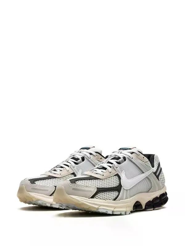Nike Zoom Vomero Supersonic Sneakers - Grey