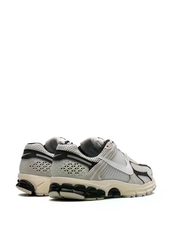 Nike Zoom Vomero Supersonic Sneakers - Grey