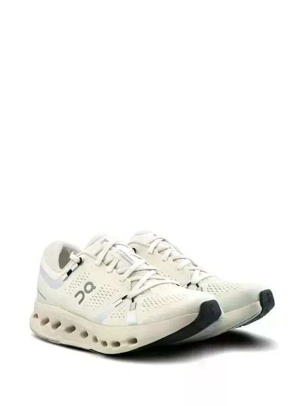 On Cloudsurfer 2 Trainers - Neutrals