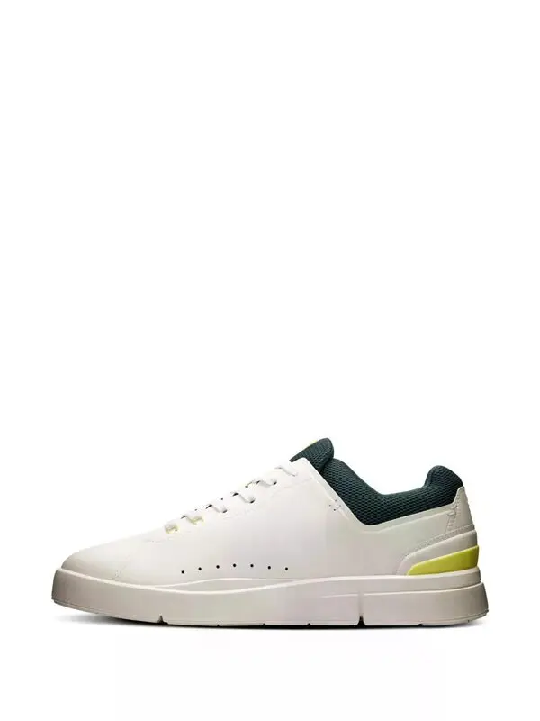 On The Roger Advantage Sneakers