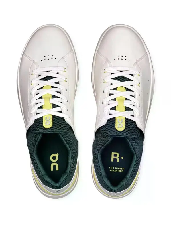 On The Roger Advantage Sneakers
