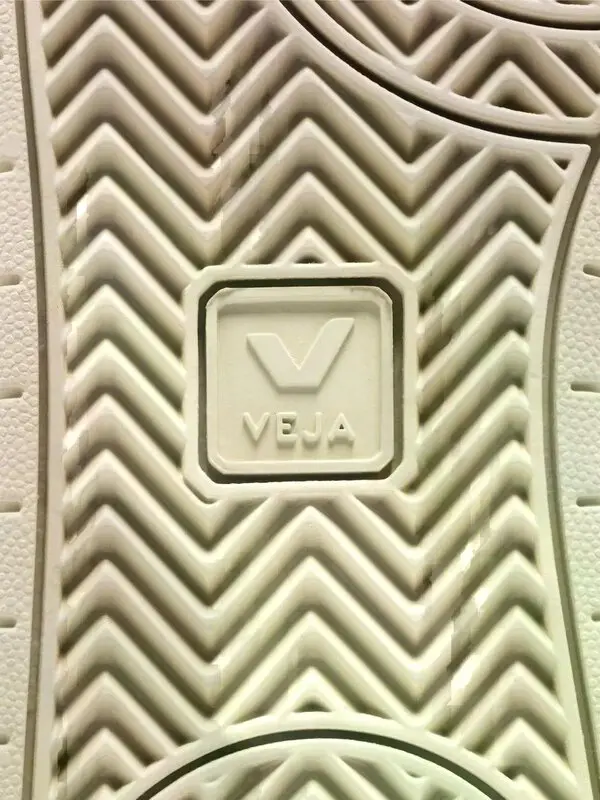 VEJA V-15 Cwl High-top Sneakers - White