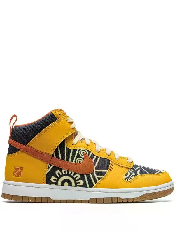 Nike Dunk High Somos Familia Sneakers