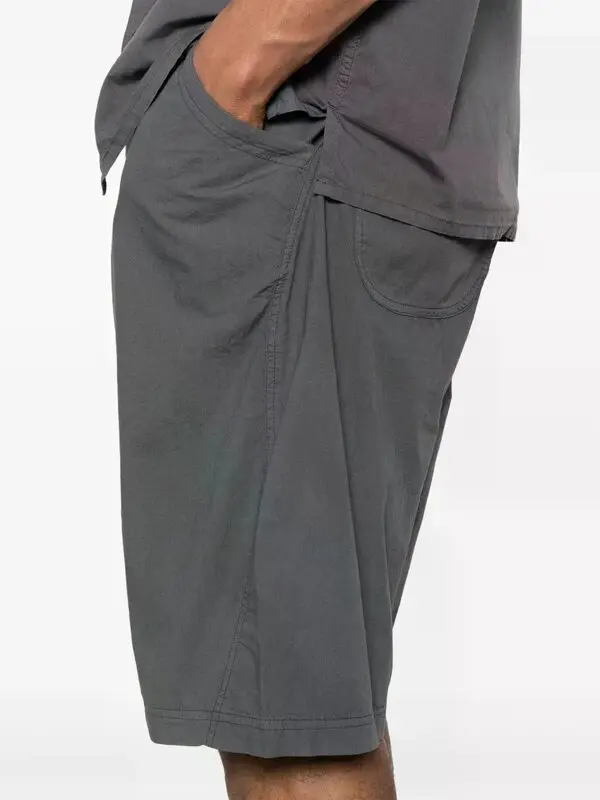 You Must Create Twisted Seam Shorts