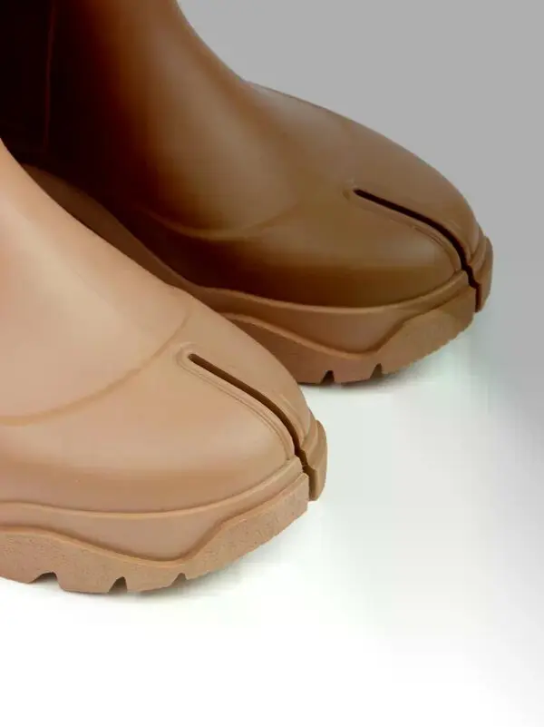 MAISON MARGIELA Tabi Rain Boots - Neutrals