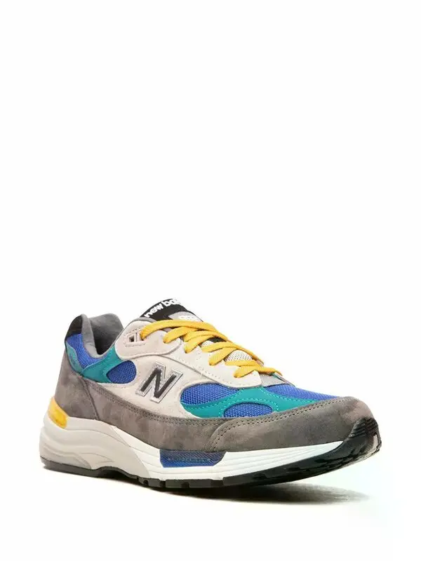 NEW BALANCE 992 Low-top Sneakers - Grey