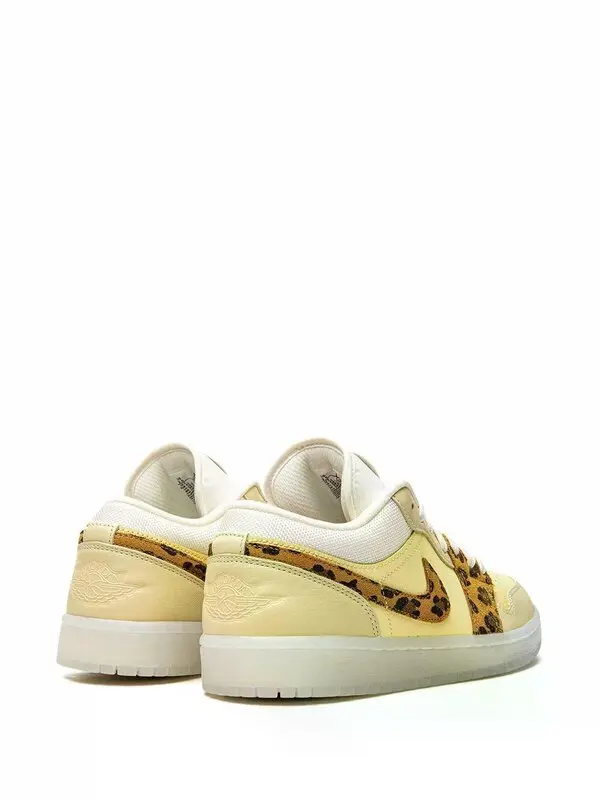 JORDAN Air 1 Low Snkrs Day Sneakers - Yellow