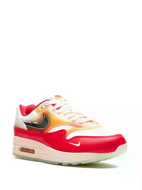 Nike Max 1 Sofvts Sneakers