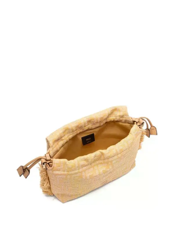 Fendi Medium Mamma Baguette - Neutrals