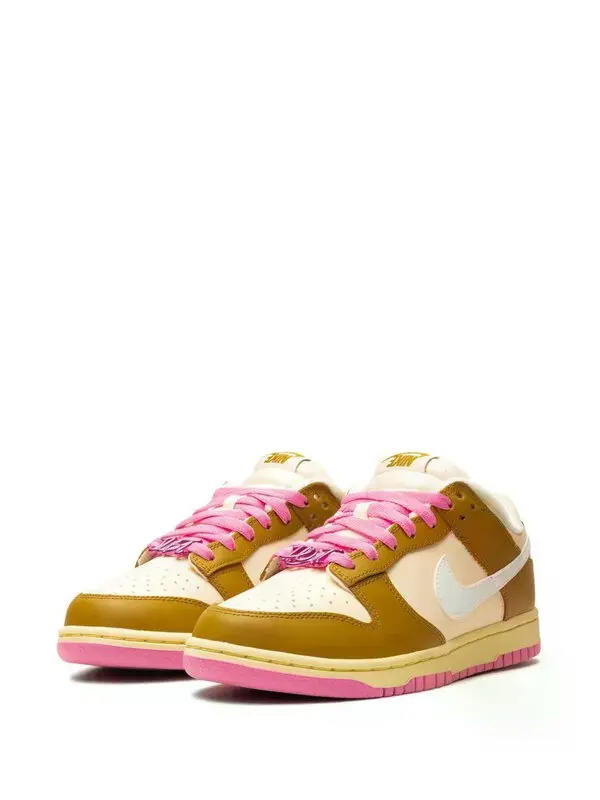 Nike Dunk Leather Sneakers