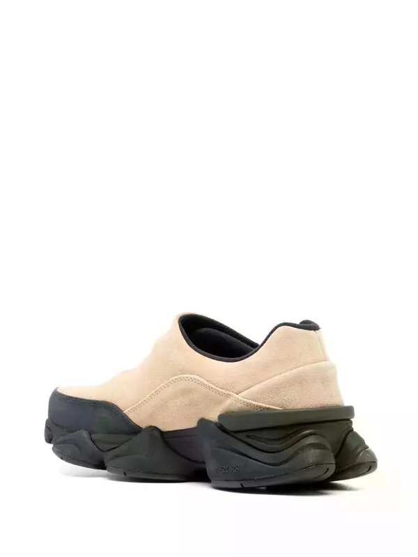 NEW BALANCE 8040 Sneakers - Brown