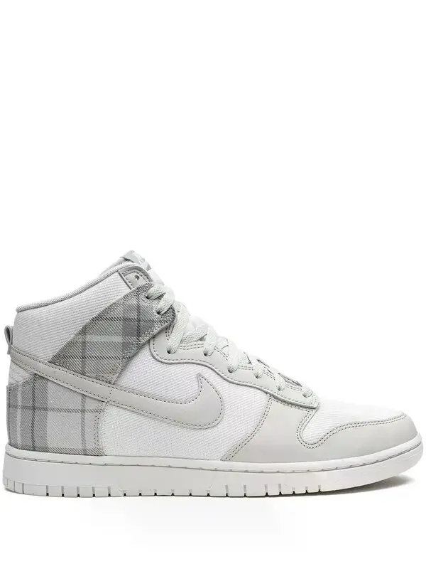 Nike Dunk High Plaid Sneakers - Grey