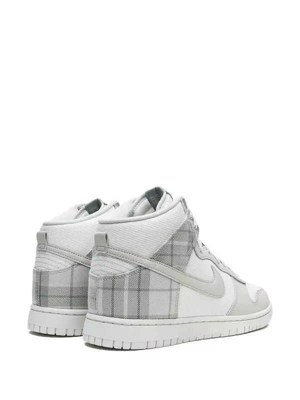 Nike Dunk High Plaid Sneakers - Grey