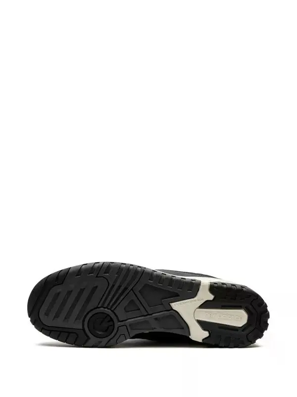 NEW BALANCE 550 Sneakers - Black