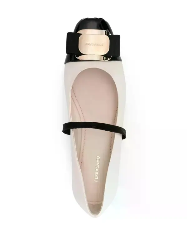 FERRAGAMO Vara Bow Ballerina Flats - Neutrals