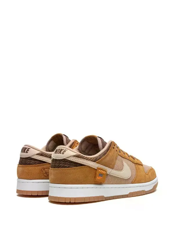 Nike Dunk Low Se Teddy Bear Praline Sneakers - Brown