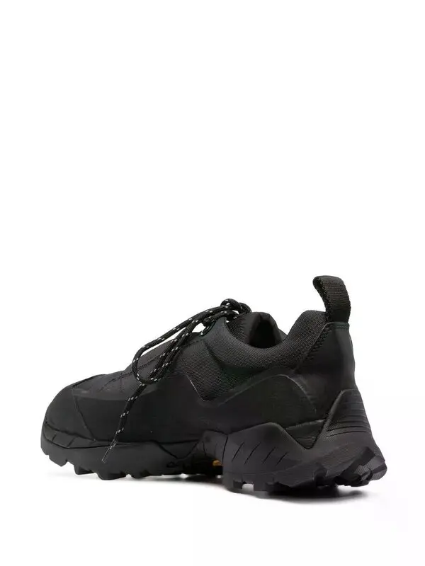 ROA Low-top Chunky Sole Sneakers