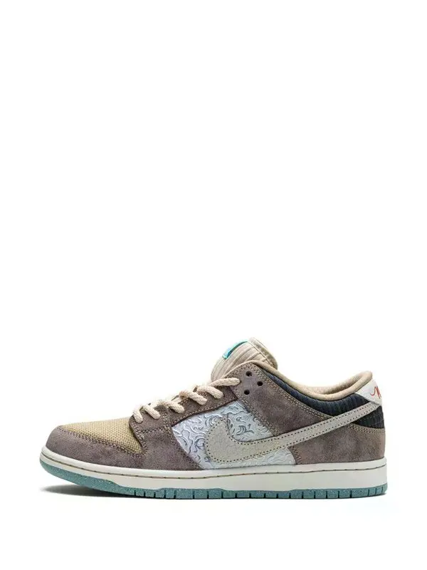 Nike Sb Dunk Low Big Money Savings Sneakers - Brown