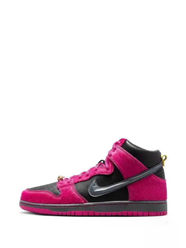Nike Sb Dunk High Run The Jewels Sneakers - Pink