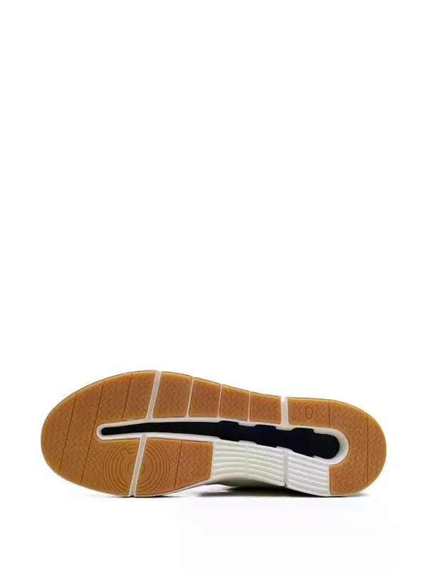 On The Roger Advantege Sneakers - White