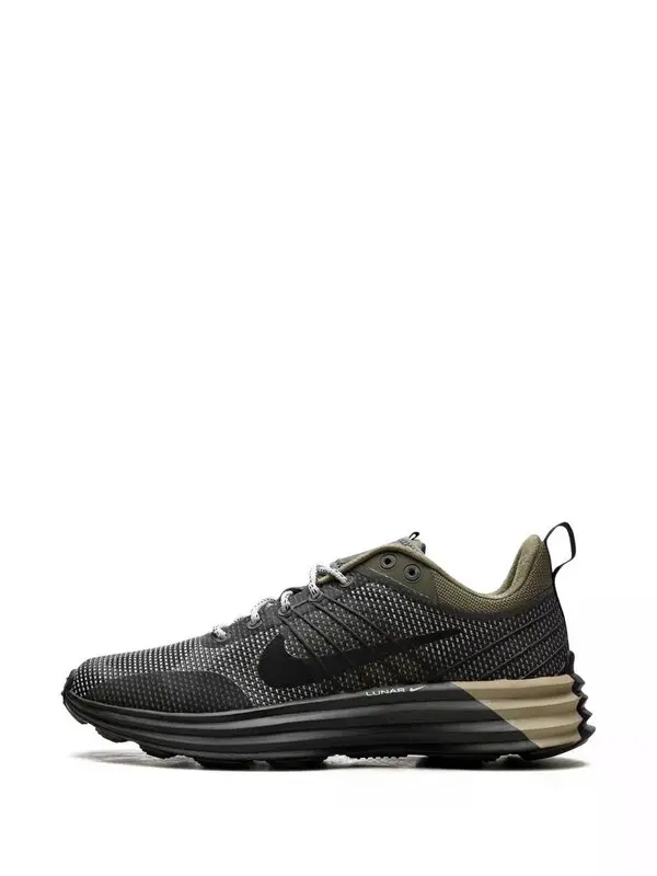 Nike Lunar Roam Se Sneakers