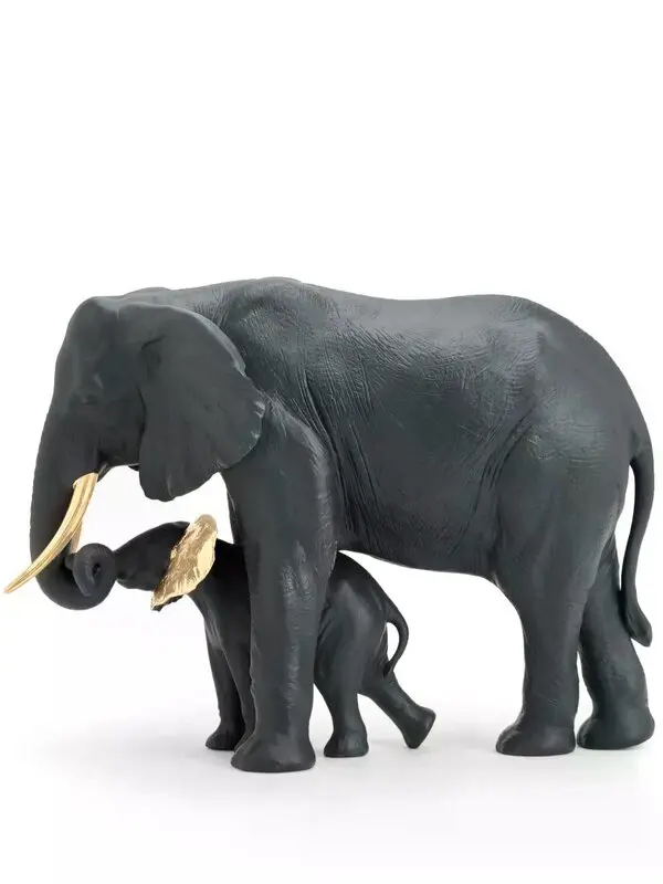 LLADRO Leading The Way Matte Porcelain Sculpture - Black