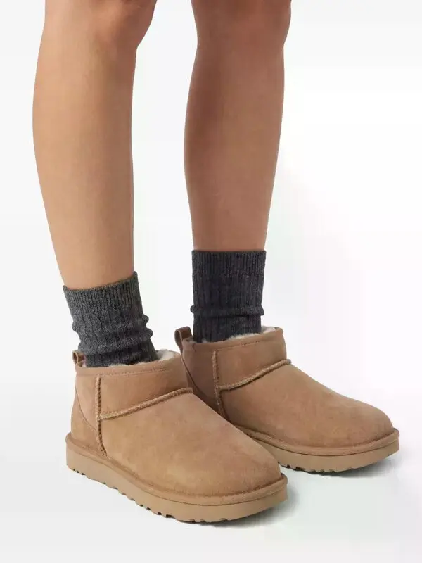 UGG Slip-on Boots - Neutrals