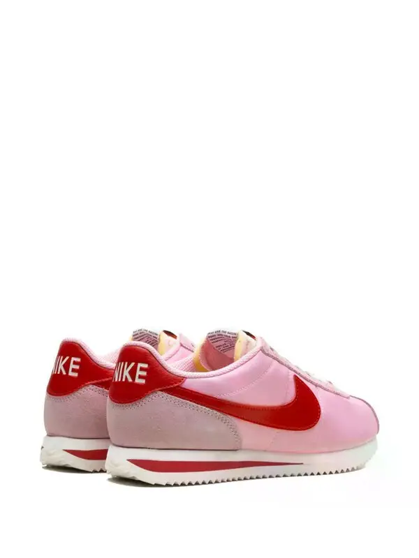 Nike Cortez Txt Medium Soft/sail Sneakers - Pink