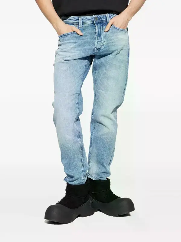 DIESEL® 1986 Larkee-beex Straight Leg Jeans