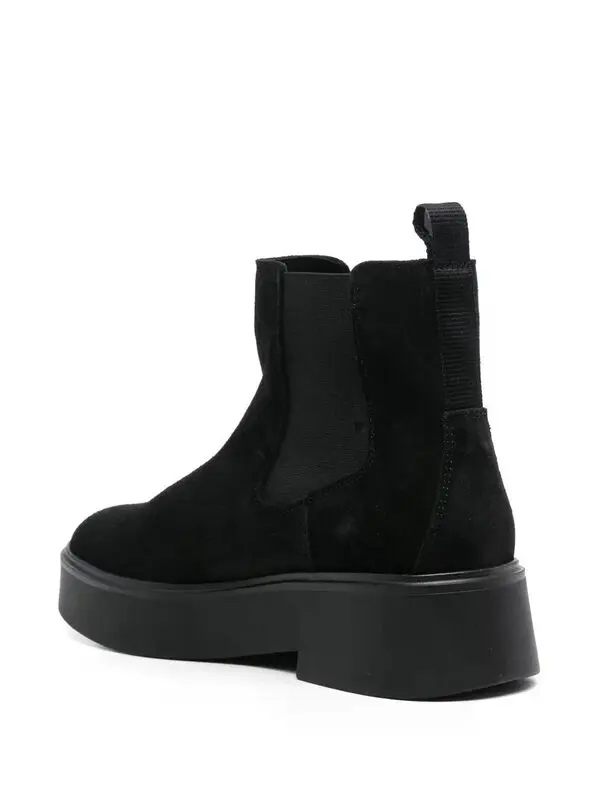 Tommy Hilfiger Suede Chelsea Boots