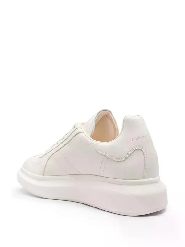 Alexander McQueen Oversized Retro Sneakers - Neutrals